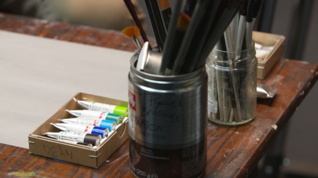 Learn how to create oil paintings as a beginner artist